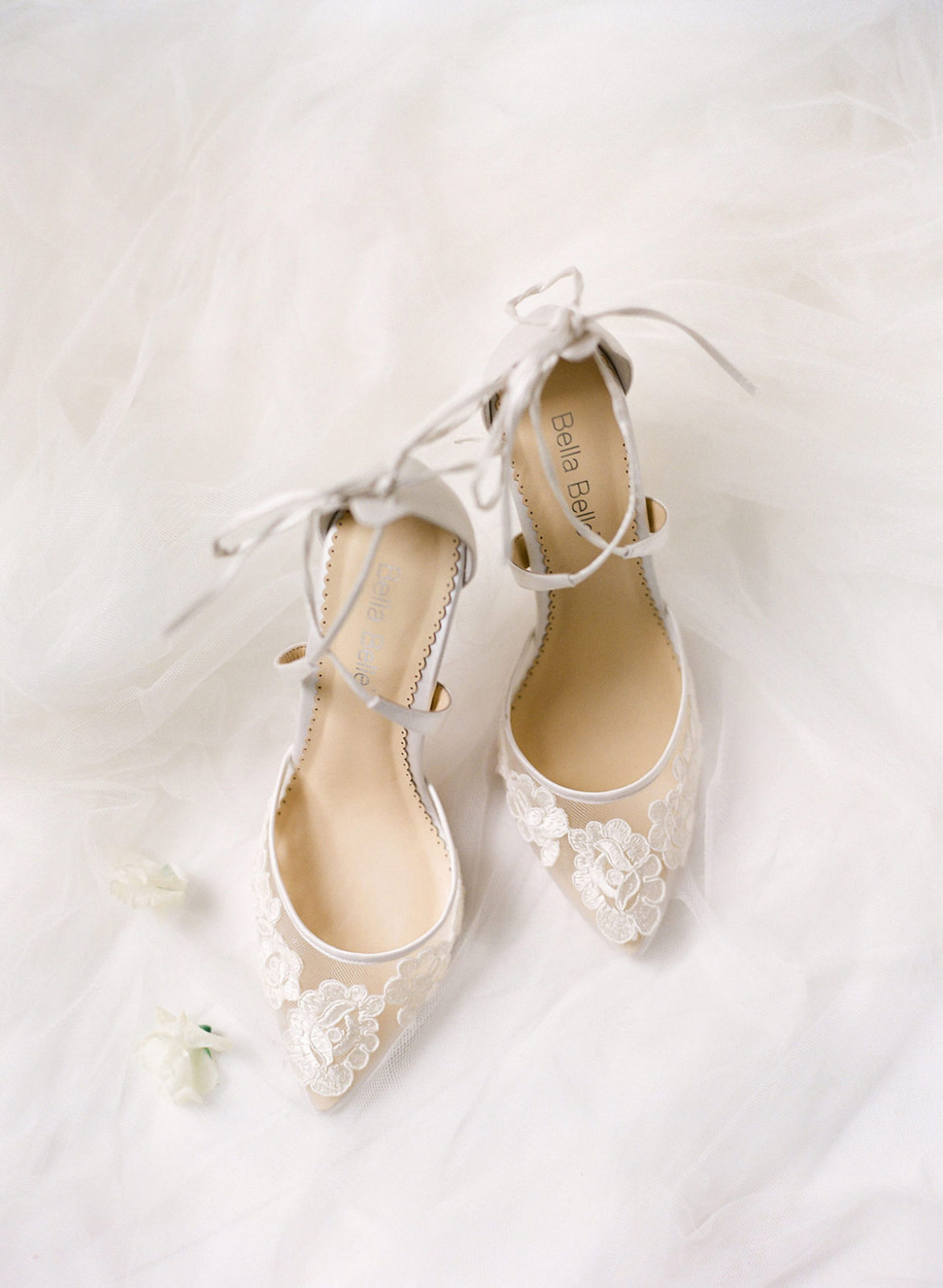 Classic Neutral - Toronto Wedding Planner | Rainbow Chan Weddings
